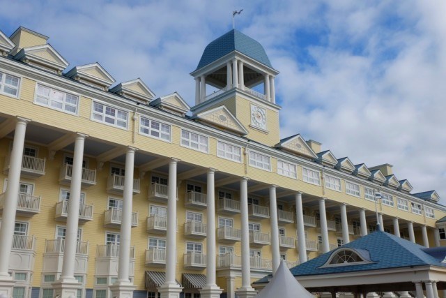 Disneys Newport Bay Club Logo, image, download logo | LogoWiki.net