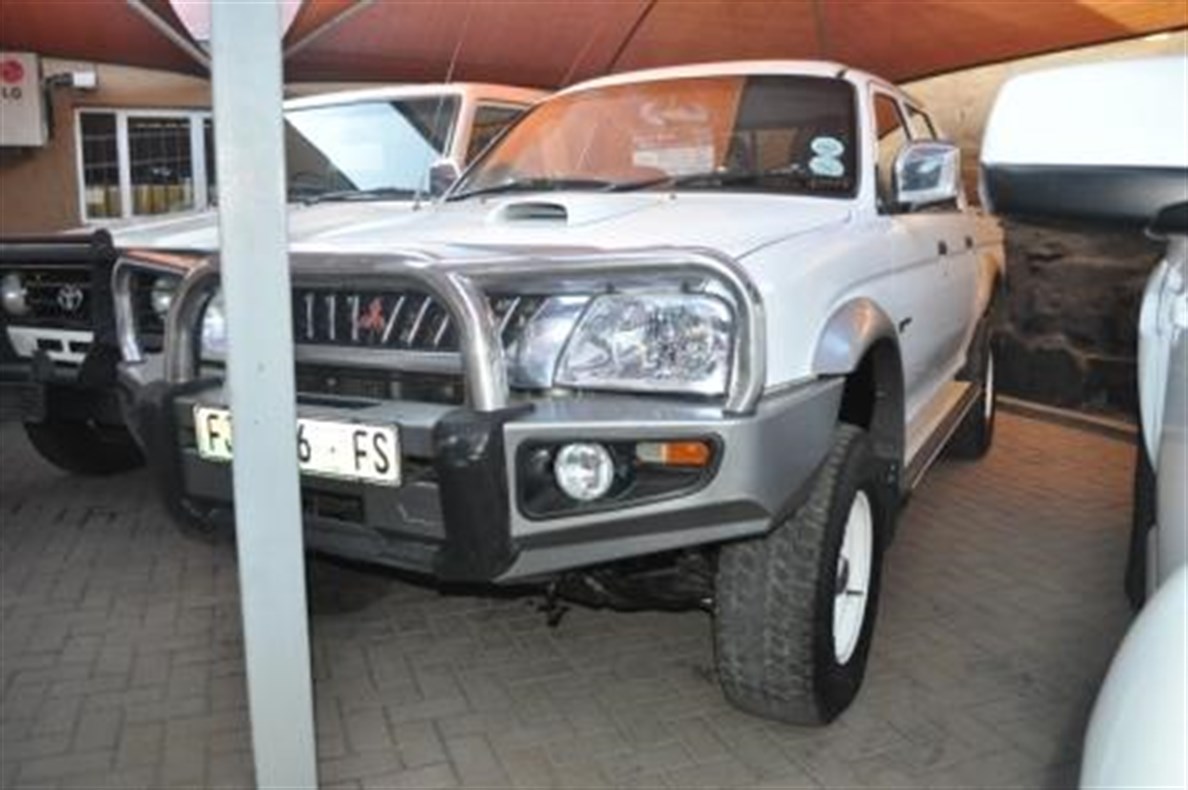 Mitsubishi Colt Rodeo Logo, image, download logo | LogoWiki.net